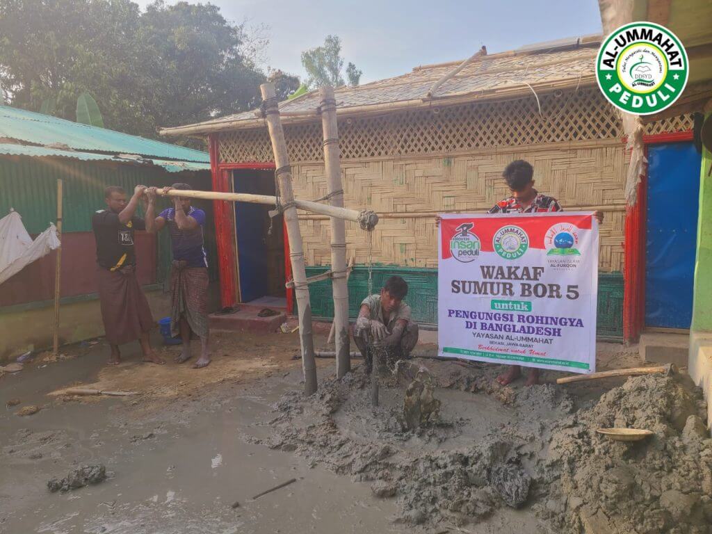 Program Al Ummahat Peduli Wakaf Sumur Bor Untuk Pengungsi Rohingya - Yayasan Al-Ummahat